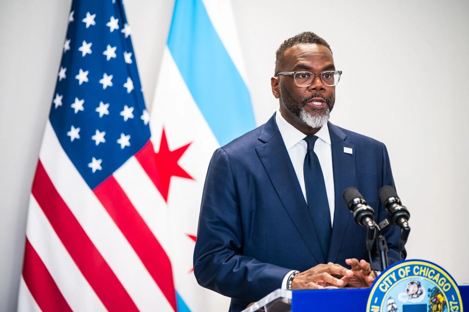 Mayor Puts ‘ICE On Notice,’ Calling On Chicago Police To Investigate ...