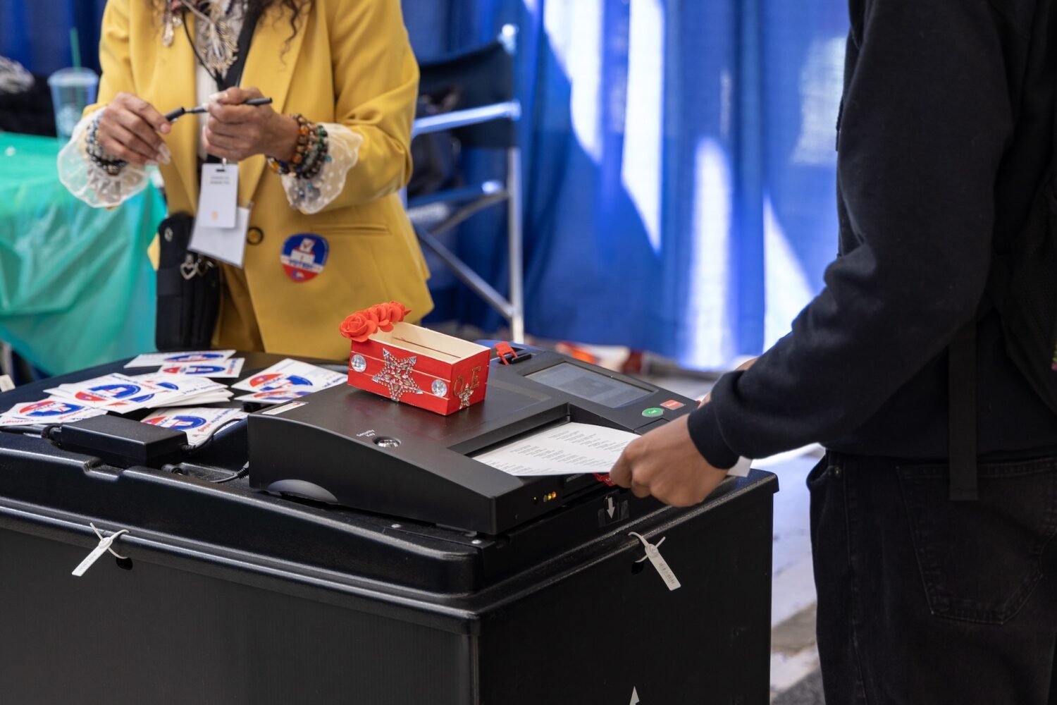 Can I Still Vote in the Illinois Primary Election?